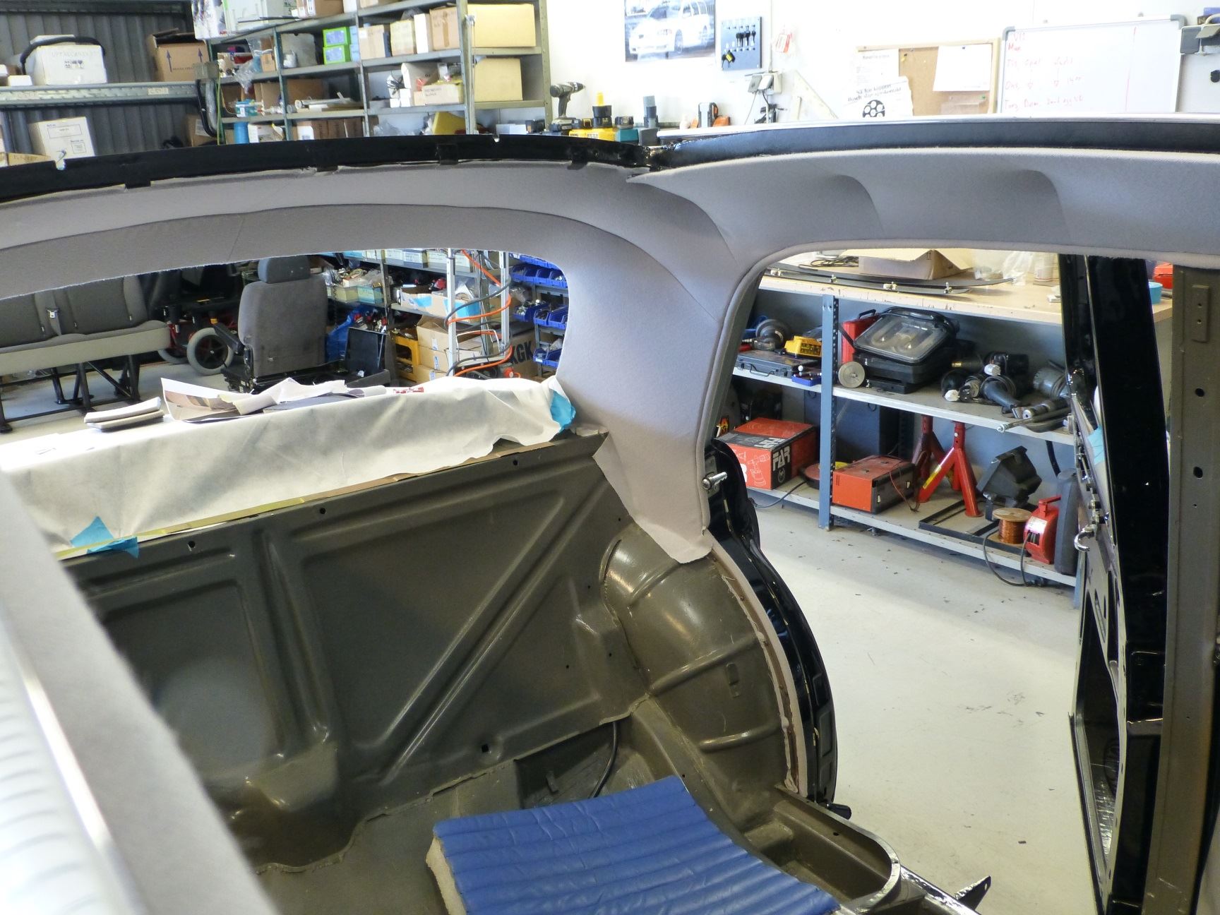More Webasto sliding roof assembly pictures